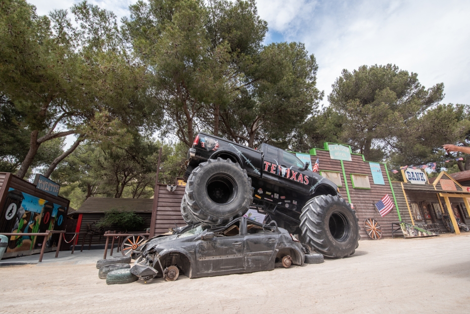 Attraction Spectacle Stuntman show - Magic Park Land